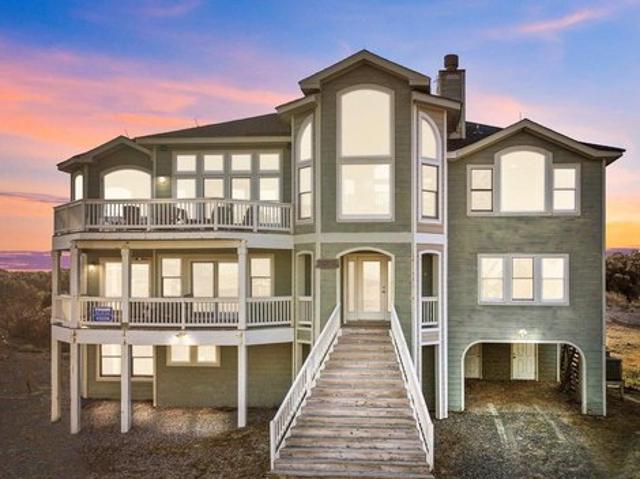 2226 Sandfiddler Rd, Corolla, NC 27927