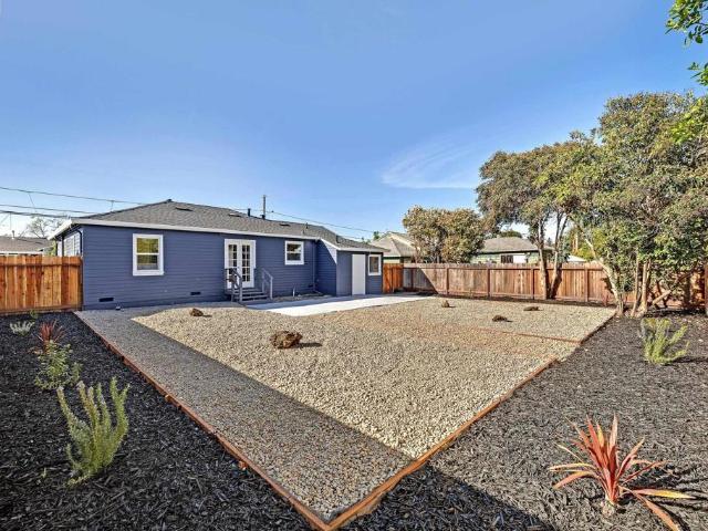 2226 Vegas Ave