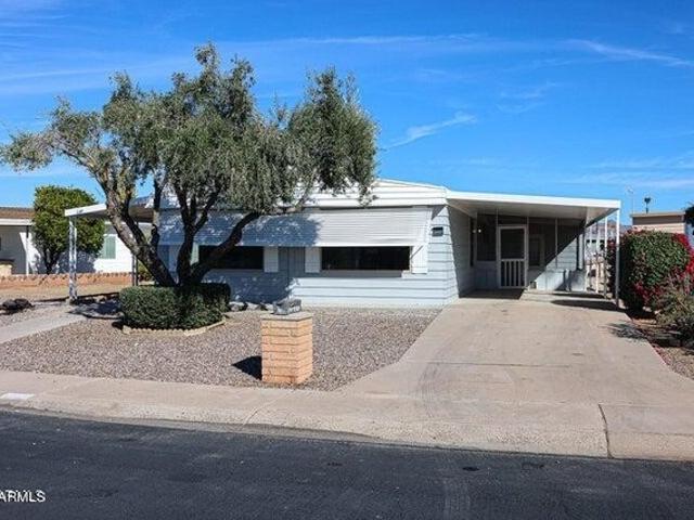 2227 N Nicklaus Dr, Mesa, AZ 85215