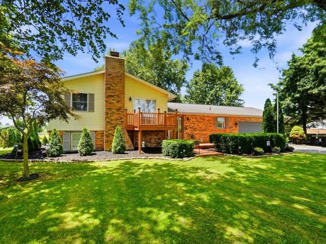 2227 Newlove Rd, South Charleston, OH 45368