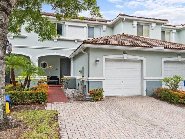 2227 Oakmont Dr, Riviera Beach, FL 33404