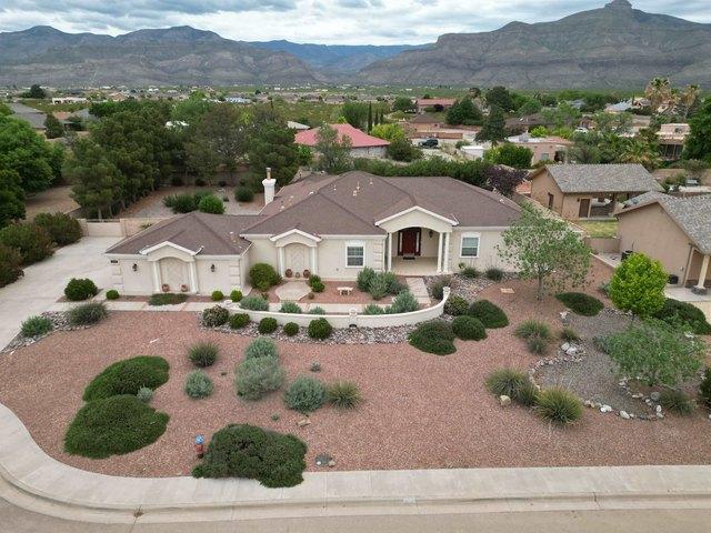 2227 Casa Bonita Ln, Alamogordo, NM 88310