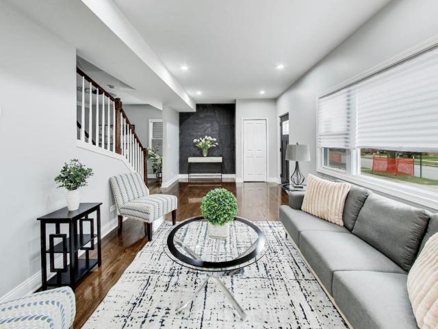 2227 Foster Street