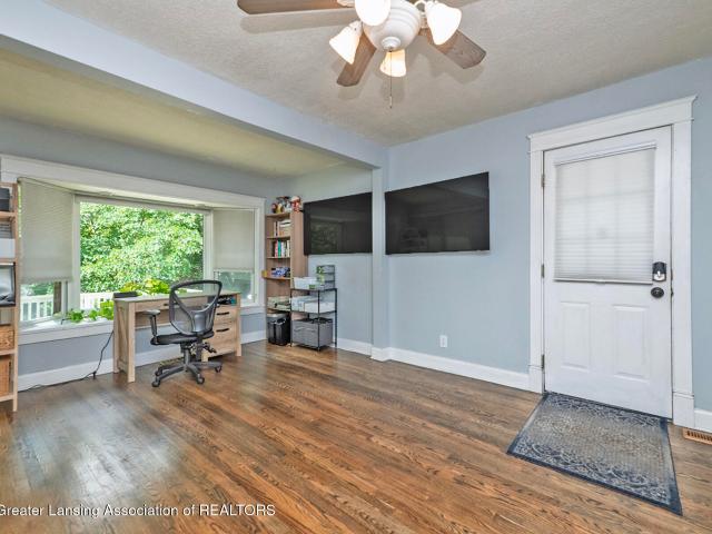 2227 Hamilton Road