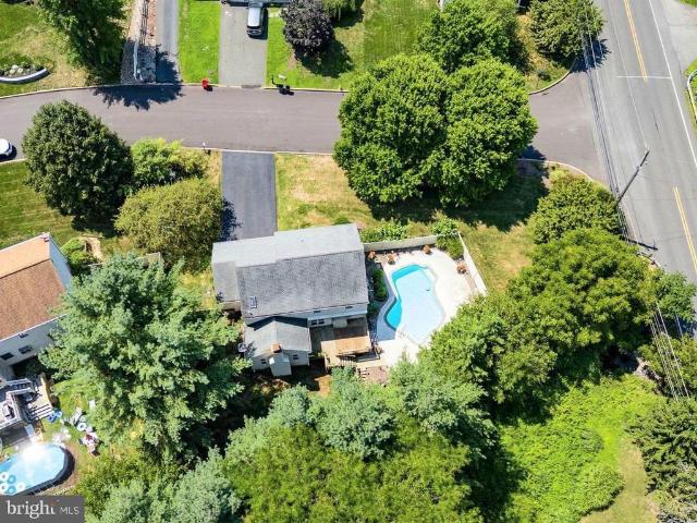 2227 Heather Lane