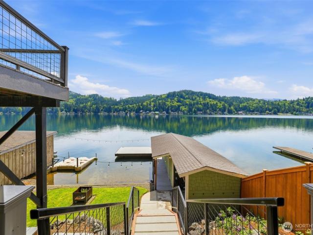 2227 Summit Lake Shore Road NW
