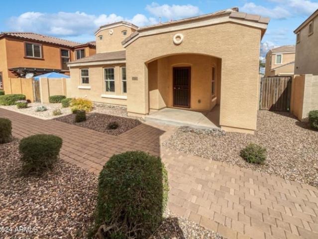 2227 S Ponderosa Dr, Gilbert, AZ 85295