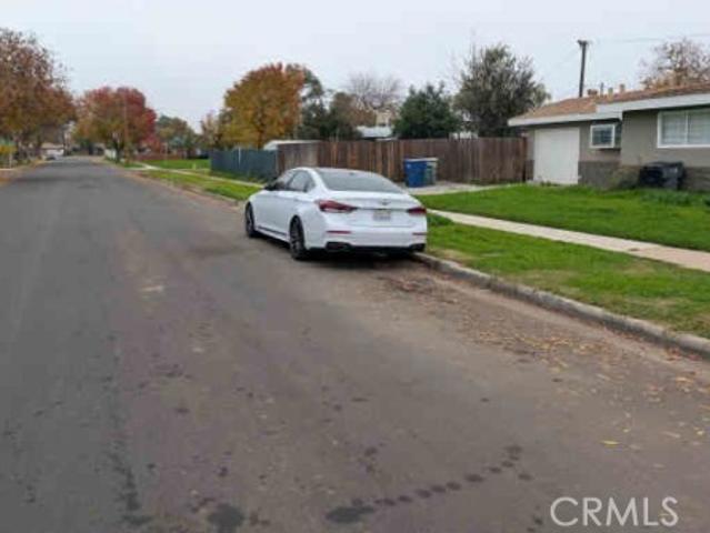 2227 W Dayton Ave, Fresno, CA 93705 | MLS #IV26025