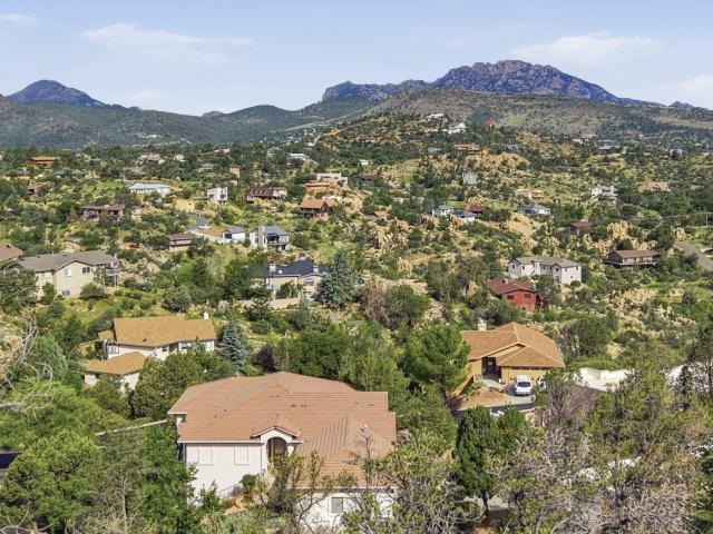2227 whitetail lane