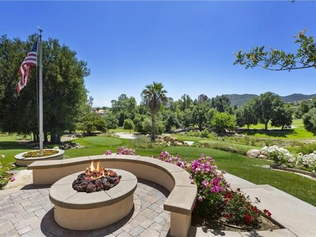 22285 Bear Creek Dr N, Murrieta, CA 92562