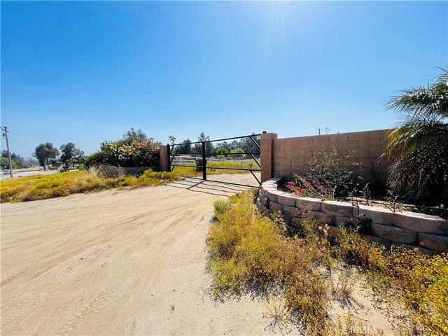 22285 Old Elsinore Rd, Perris, CA 92570