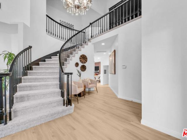 22285 Rolling Hills Lane
