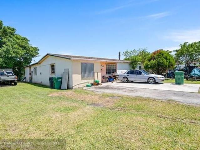 22285 SW 109th Ct, Miami, FL 33170