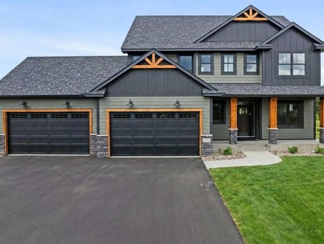 22289 Xenia St NW, Oak Grove, MN 55011