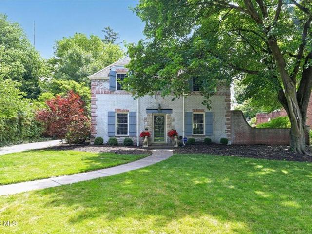 2228 Orchard Rd, Ottawa Hills, OH 43606