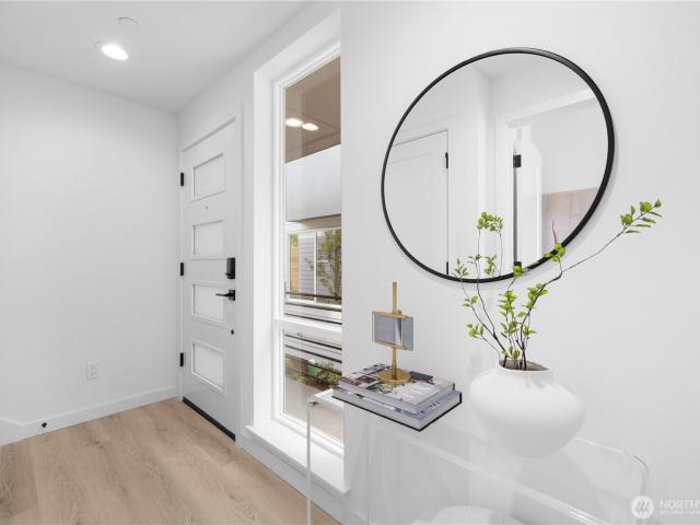 2228 B NW 60th Street