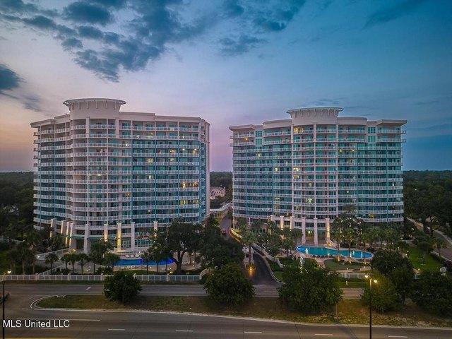 2228 Beach Dr Apt 401, Gulfport, MS 39507