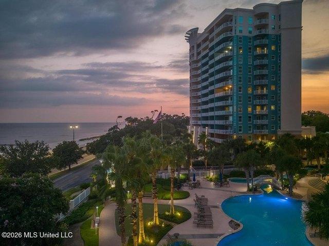 2228 Beach Dr Apt 1004, Gulfport, MS 39507
