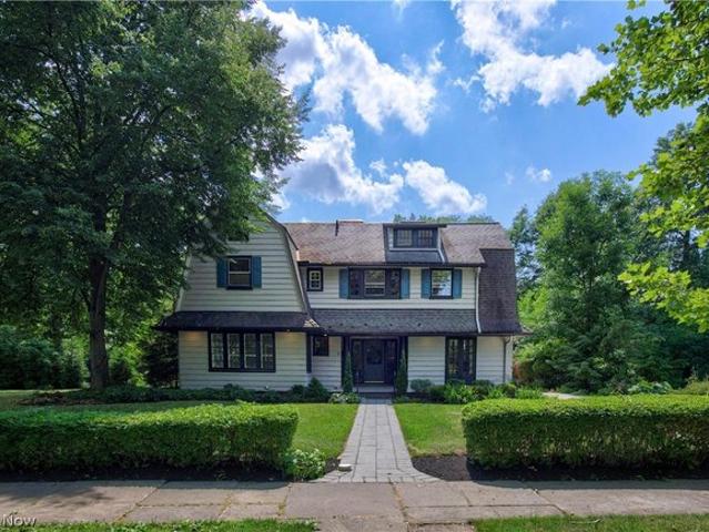 2228 Chatfield Dr, Cleveland Heights, OH 44106