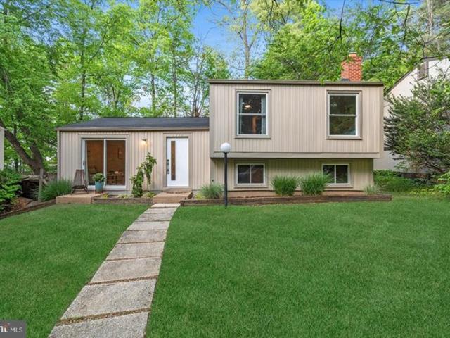 2228 Cocquina Dr, Reston, VA 20191