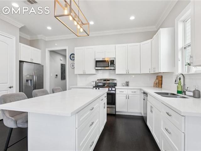 2228 Delachaise St, New Orleans, LA
