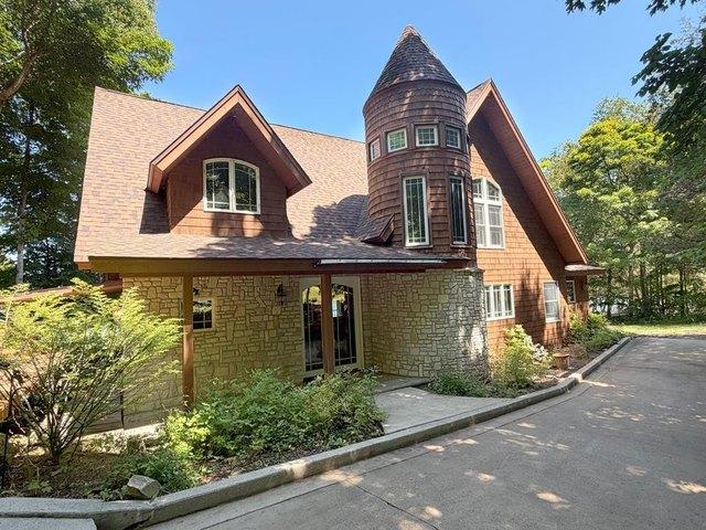 2228 Green Bay Rd, Washington Island, WI 54246