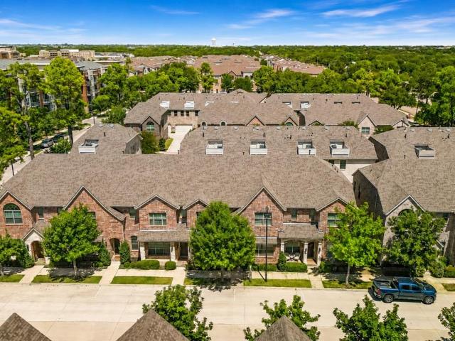 2228 Pinnacle Lane