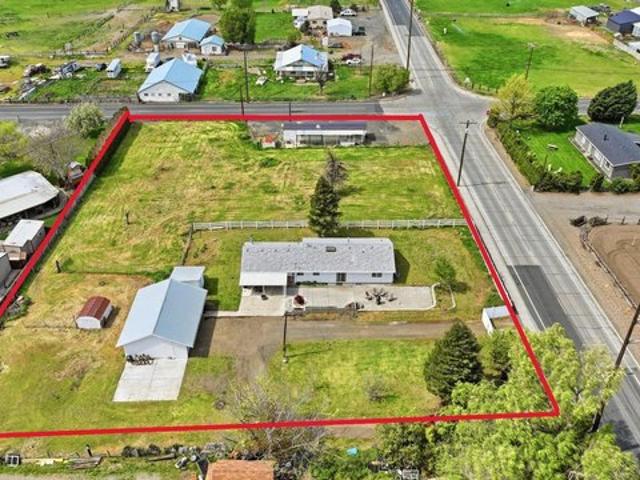 222905 E Bowles Rd, Kennewick, WA 99337