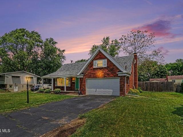 2229 Midlawn Dr, Toledo, OH 43614