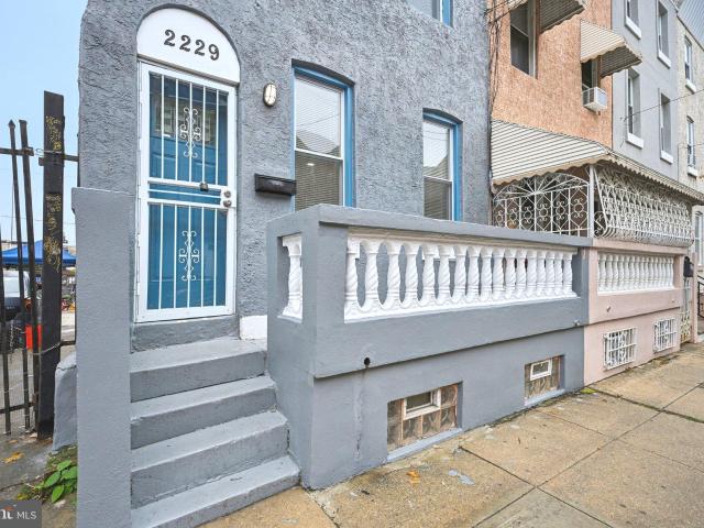 2229 N Hancock St, Philadelphia, PA 19133 | MLS #PAPH2613 | Compass