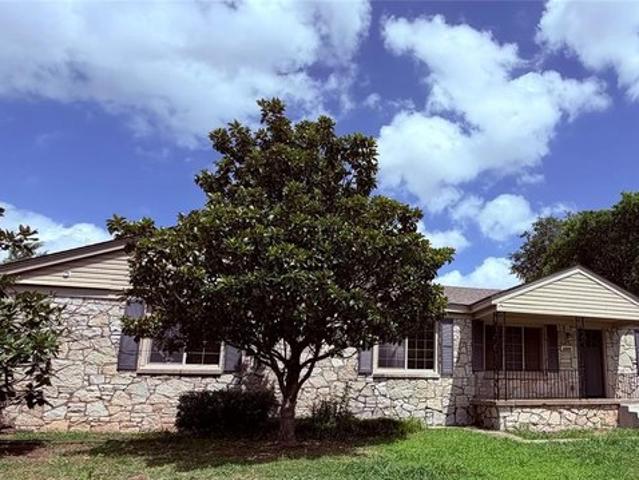 2229 Brighton Ave, The Village, OK 73120