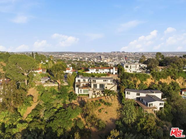 2229 Castilian Dr, Los Angeles, CA 90068 | MLS #26672