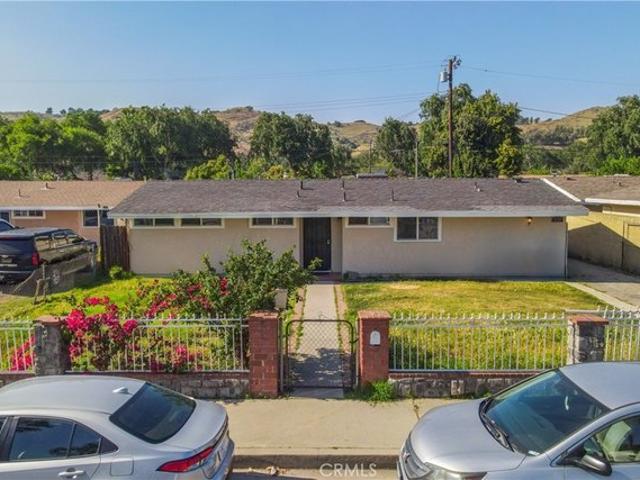 2229 Carlton Ave, Pomona, CA 91768