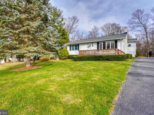 2229 E Deep Run Rd, Manchester, MD 21102