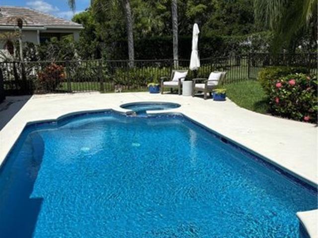 2229 Falls Cir, Vero Beach, FL 32967