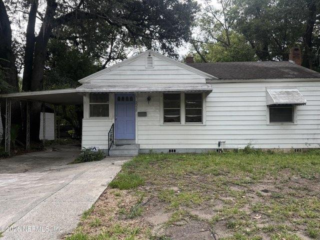 2229 Home Park Cir E, Jacksonville, FL 32207