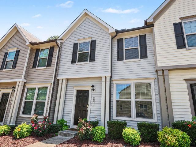 2229 Sunny Cove Drive