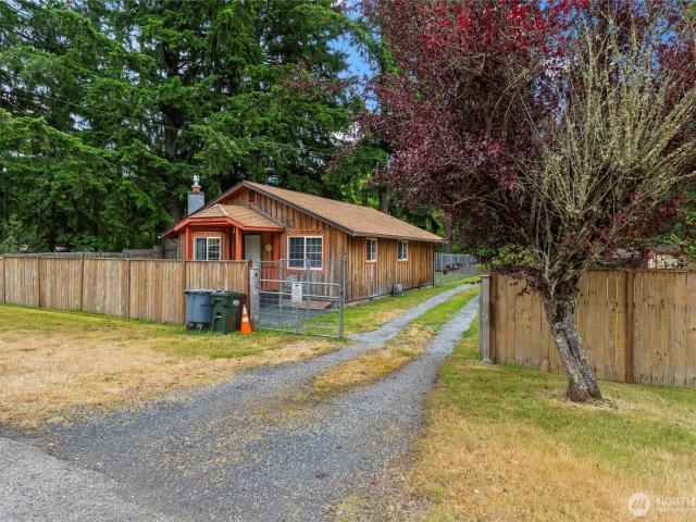 22204 State Route 706 E