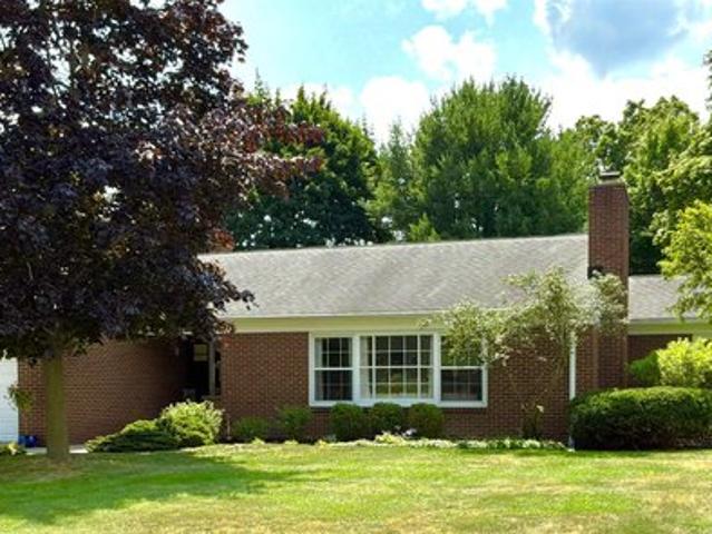 2220 McKinley Ave St, Bay City, MI 48708