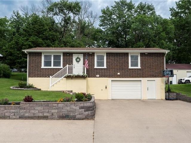 2220 Millwood Dr, Atchison, KS 66002