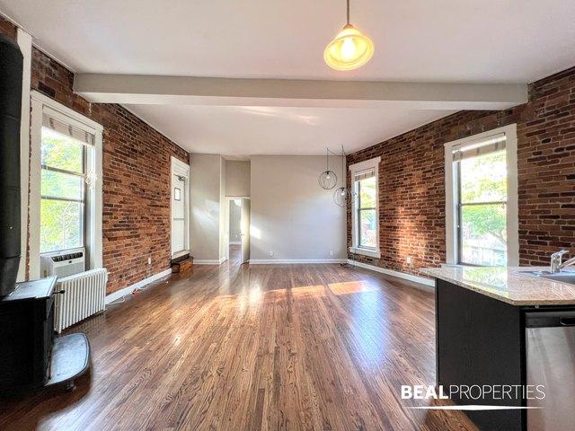 2220 N Clark Bed St Unit 1, Chicago, IL 60614