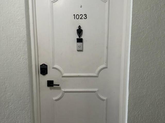 2220 NE 68th St, Unit 1023, Fort Lauderdale, FL 33308 | MLS #B26004