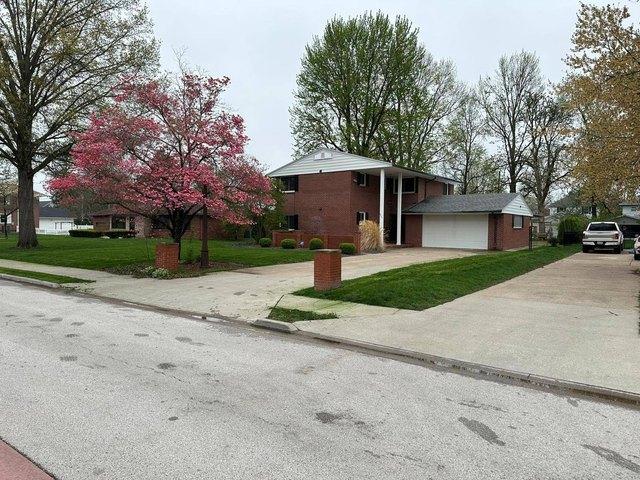 2220 Aldo Blvd, Quincy, IL 62301