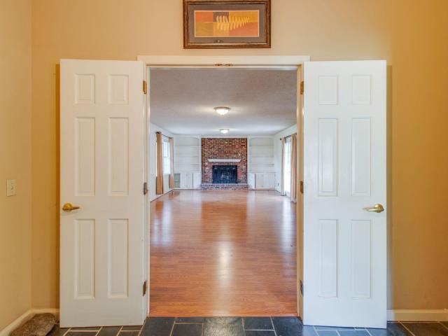 2220 Bee Ridge Road