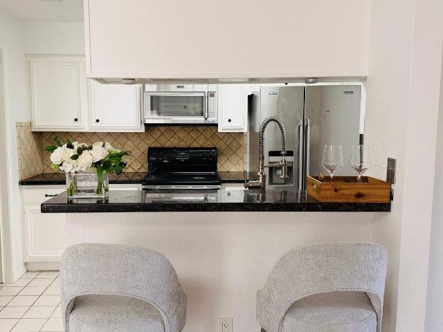 2220 Bering Dr, Unit 12, Houston, TX 77057 | MLS #15848