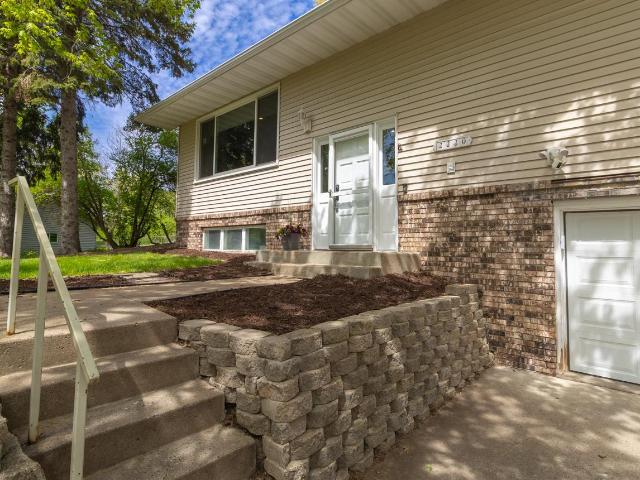 2220 Bossard Drive