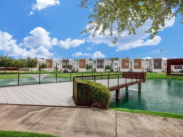 2220 Cortijo Pl, Houston, TX 77091