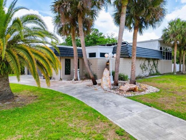 2220 Coventry Dr, Winter Park, FL 32792