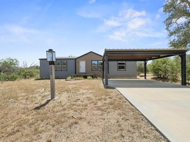 2220 Doe St, Horseshoe Bay, TX 78657
