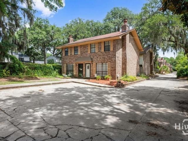 2220 E Victory Drive # 6